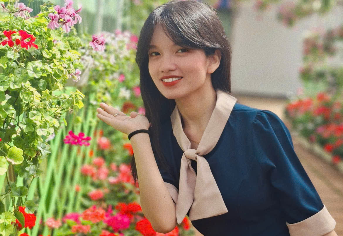 Gieo chữ, gieo niềm tin - Hành trình làm nghề đầy bền bỉ của cô giáo ...